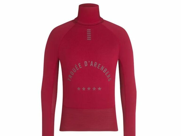 The 10 Best Base Layers for Cycling in Winter