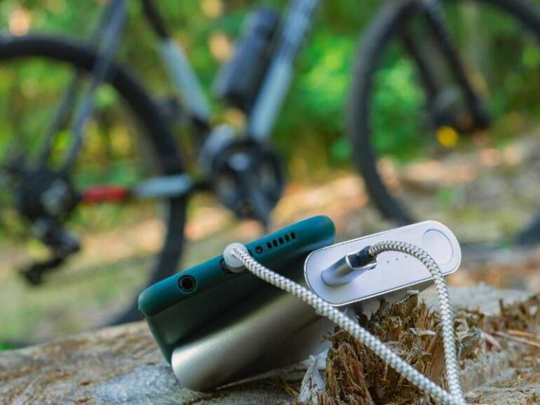 4 Best Power Bank For Bikepacking/Cycle-Touring, Backpacking